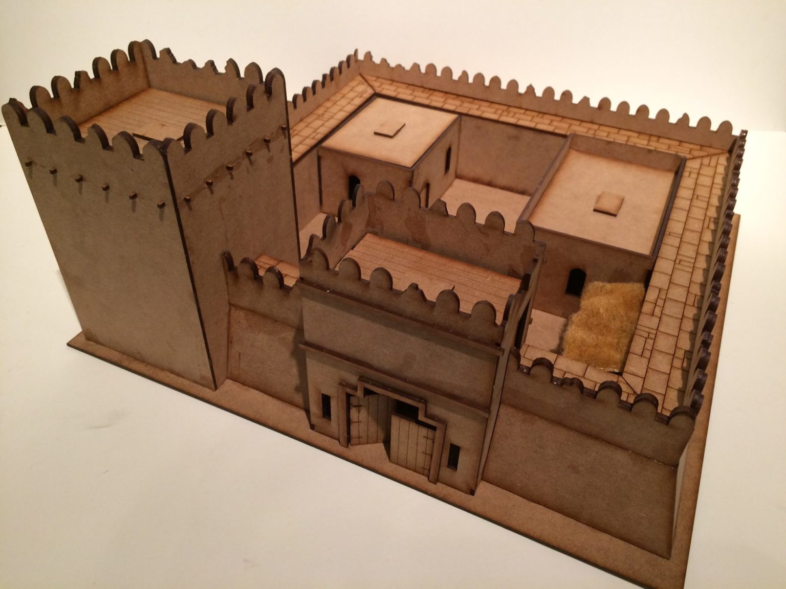 28mm Desert fort-unpainted kit - Empires at War