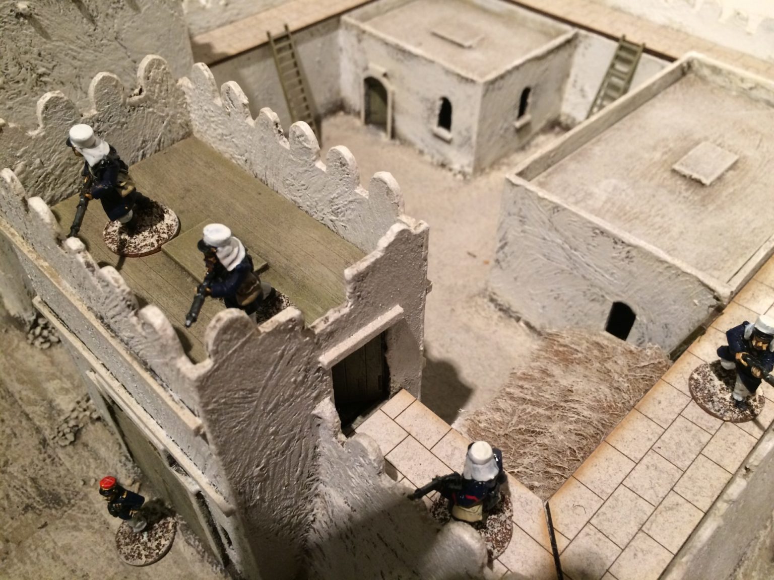 28mm Desert fort-unpainted kit - Empires at War